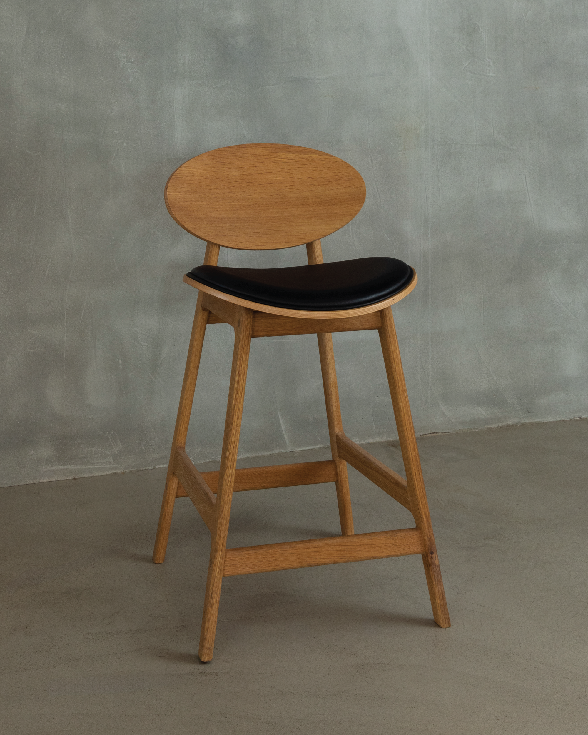 Arna 04 Counter Stool
